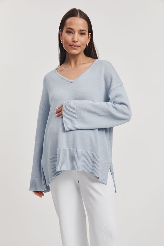 Stylish Breastfeeding Friendly V Neck Jumper (Cornflower) | LEGOE ...